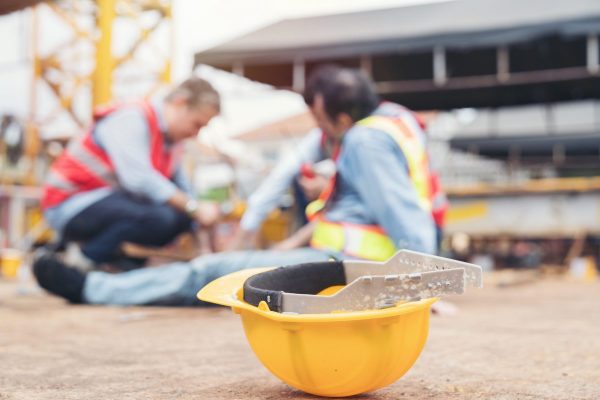 Construction workers 'dicing with death' taking safety shortcuts ...